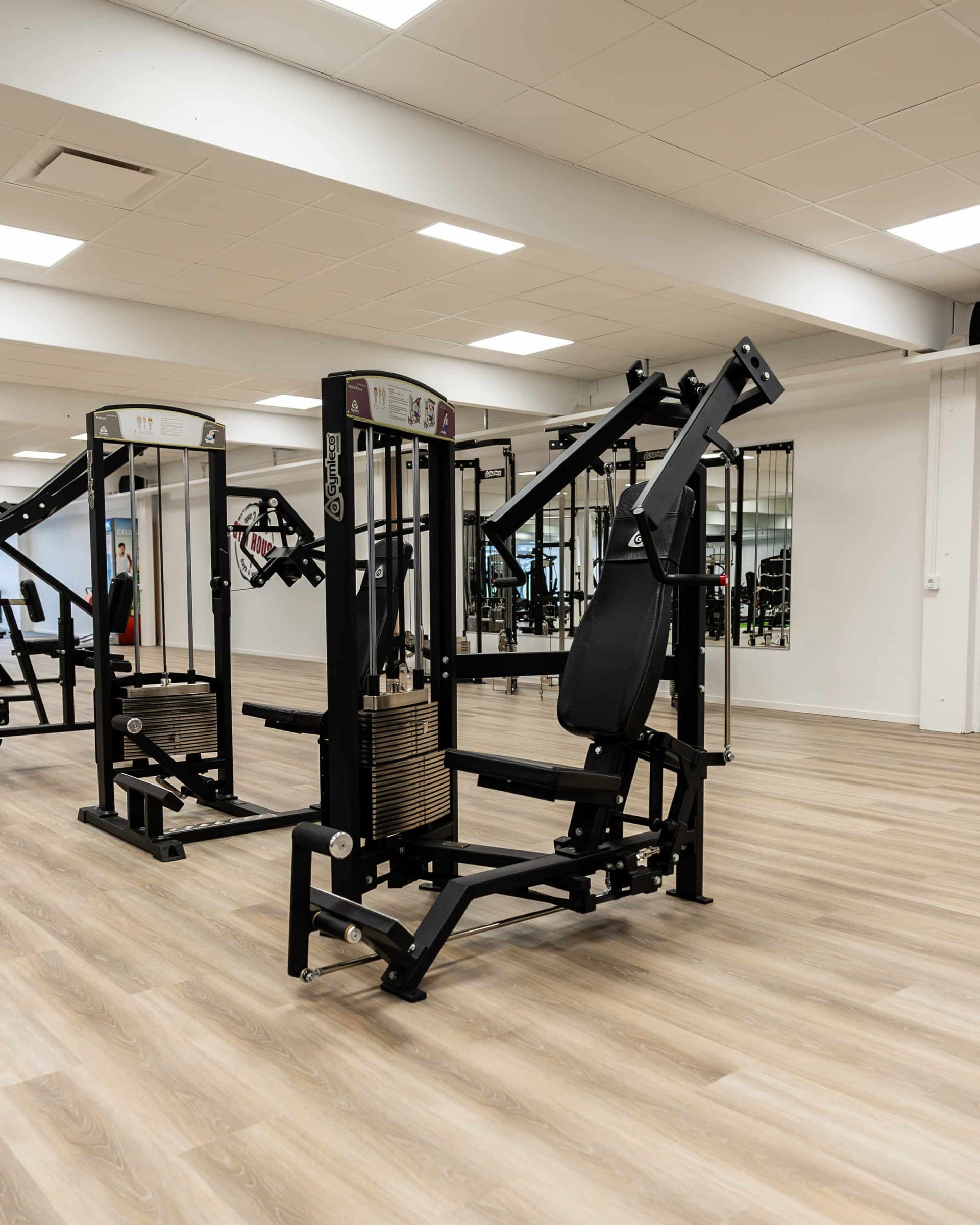 Incline Chest Press Machine for Upper Chest Strength – Gymleco